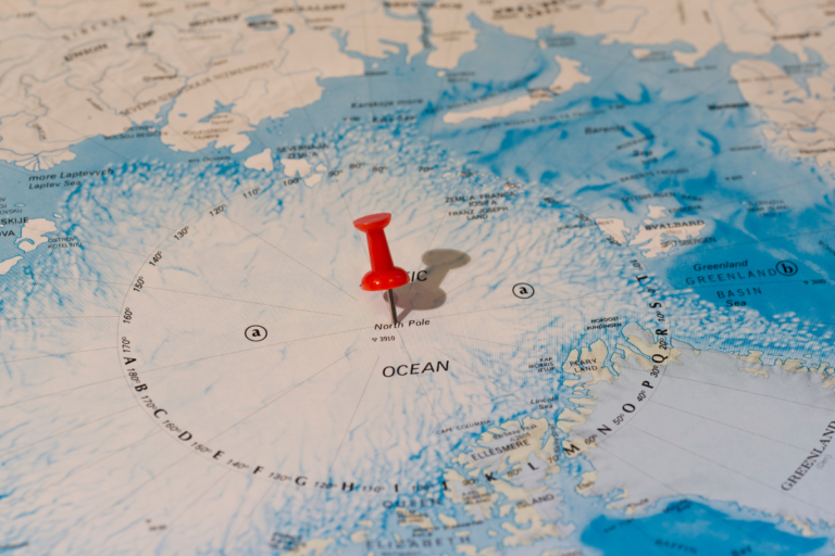 Viaje al Polo Norte: Guía Completa de Aventura